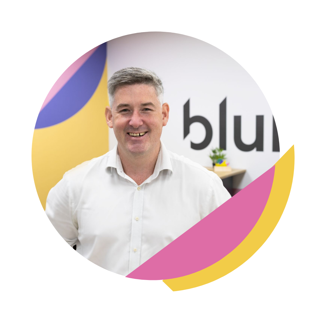 Adam Fletcher - Blume